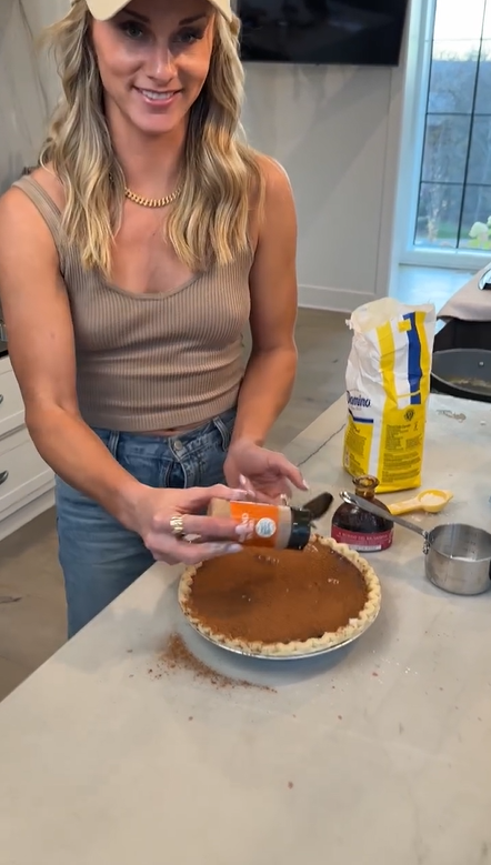 This homemade wine pie dessert looks surprisingly delicious