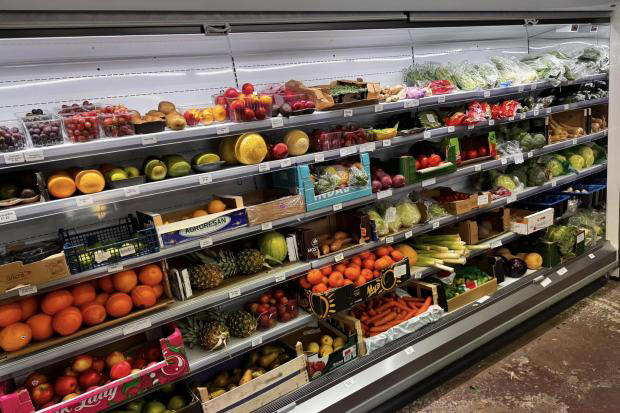 Independent Warrington business on importance of paying in cash over card