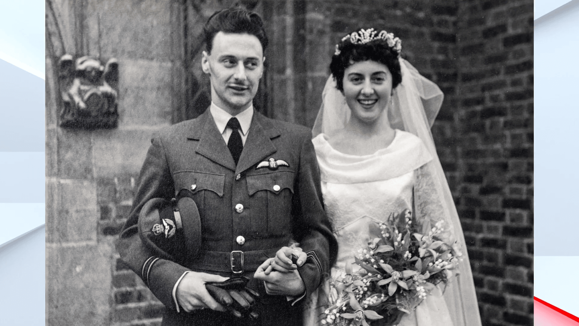 Watch: Operation Bagpipes hero Pete Peters honoured at funeral with ...