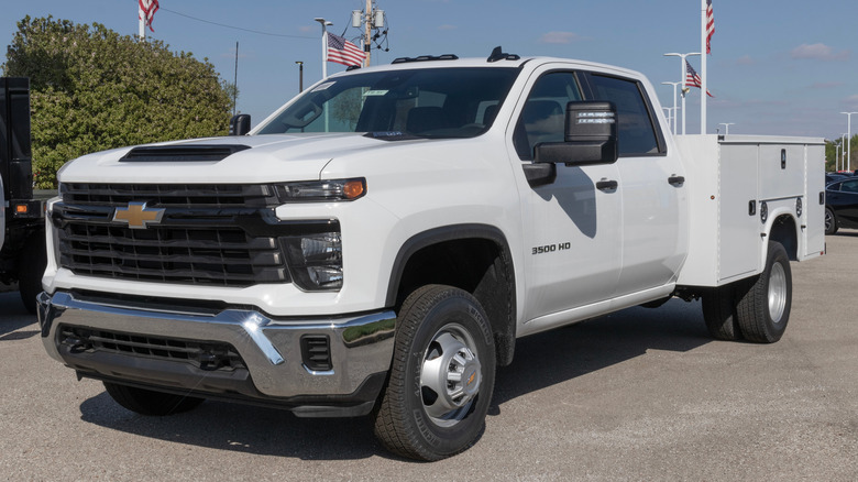 These Chevy trucks are running out of gas prematurely (and GM doesn't ...
