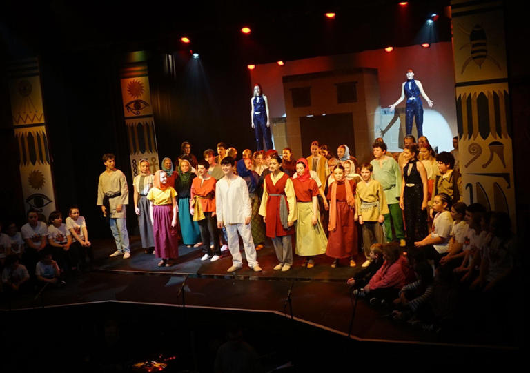 Stage Door Youth Theatre celebrates 20 tears with a Technicolor Triumph ...
