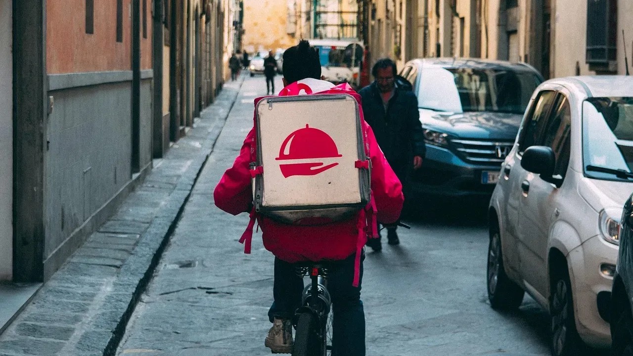 Nobody warns you about this: 6 food delivery apps with the most complaints