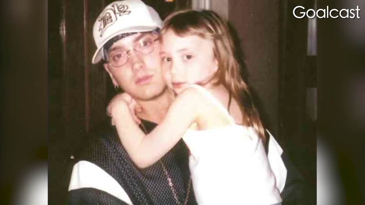 Eminem couldn’t ignore MGK’s tweet about his daughter - "She was only 16"