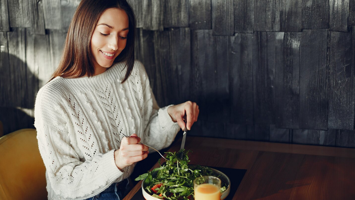 Do meat eaters live longer than vegetarians? New study reveals ...