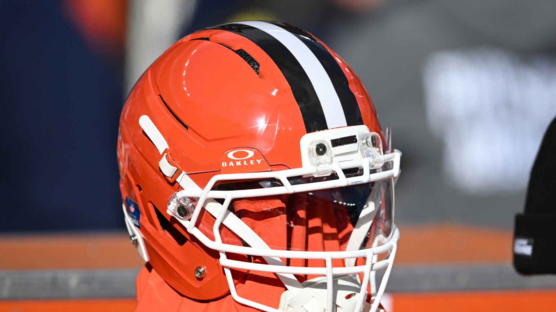 Browns promote defensive assistants Jason Tarver, Ephraim Banda