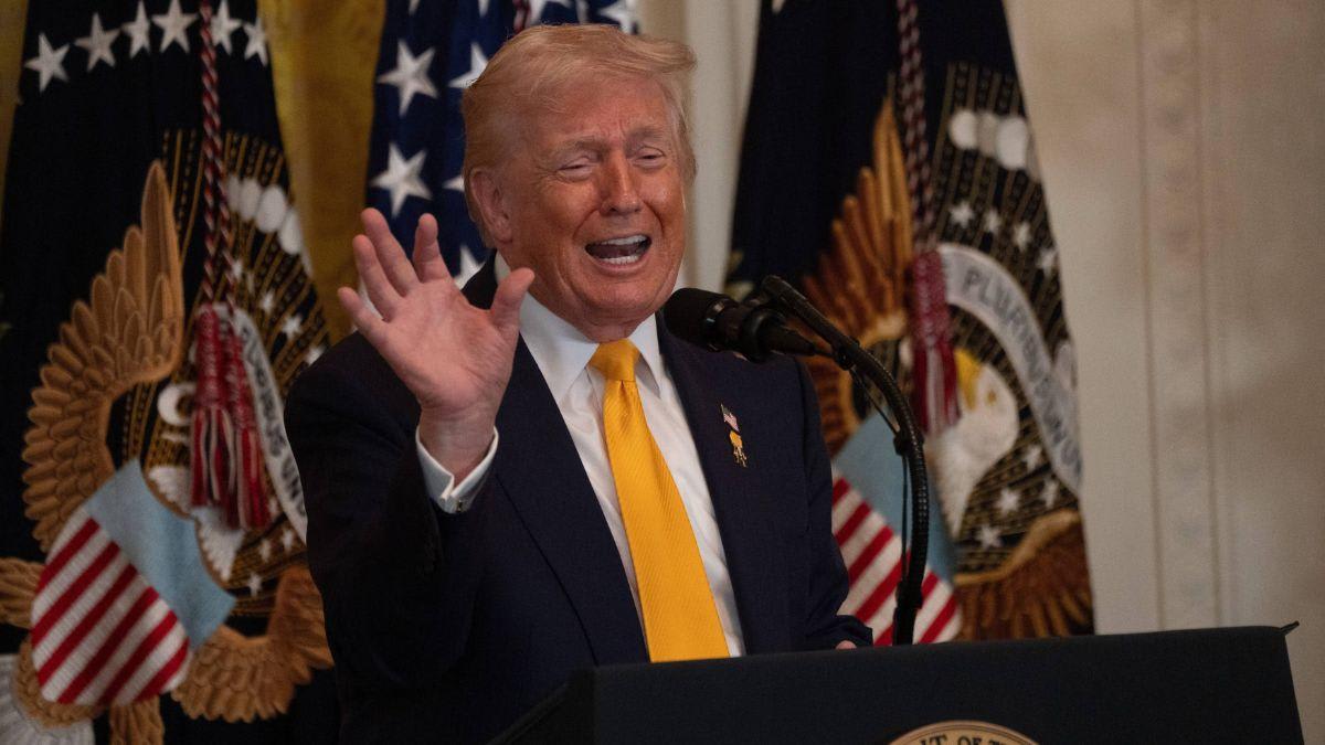 Donald Trump eyes highest military medal despite avoiding draft: 'I ...