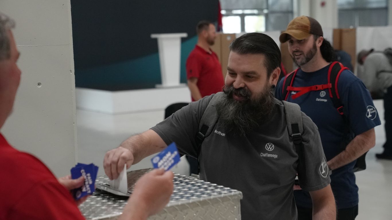 Volkswagen workers ratify first UAW contract in Tennessee