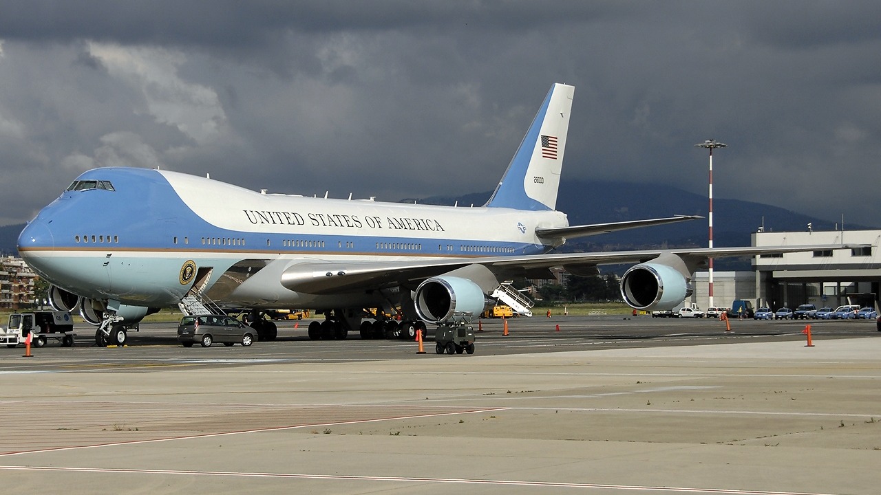 Air Force One: 12 insane facts about the president’s jet
