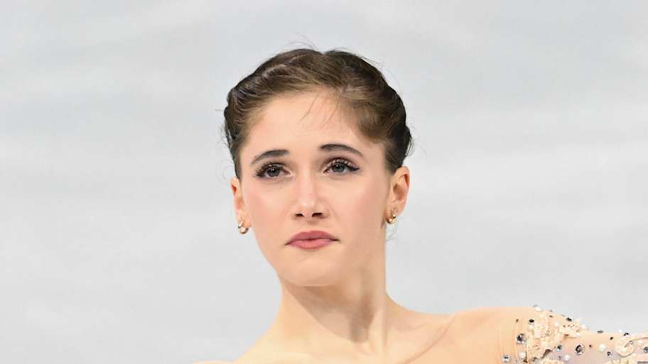 USA figure skater Isabeau Levito’s 'kiss and cry' message sparks buzz ...