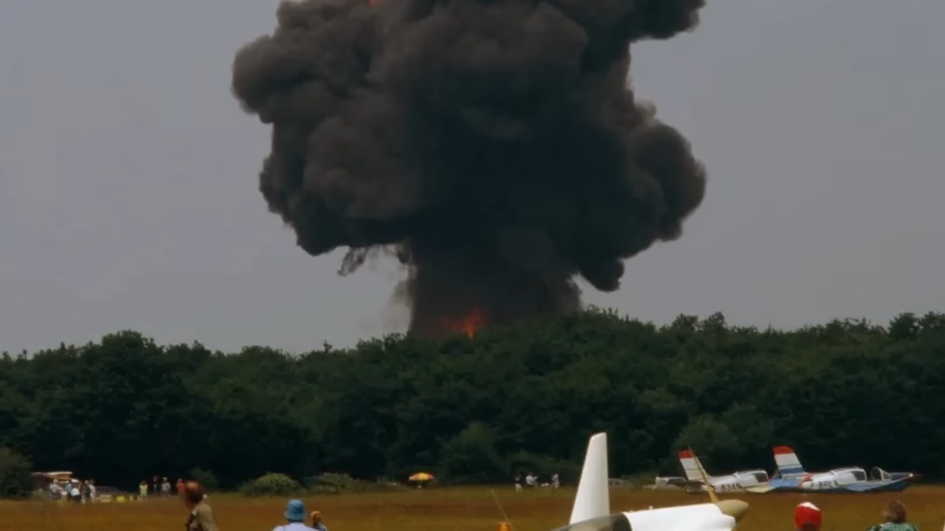 30 feet above the runway - 130 passengers had no idea what was coming