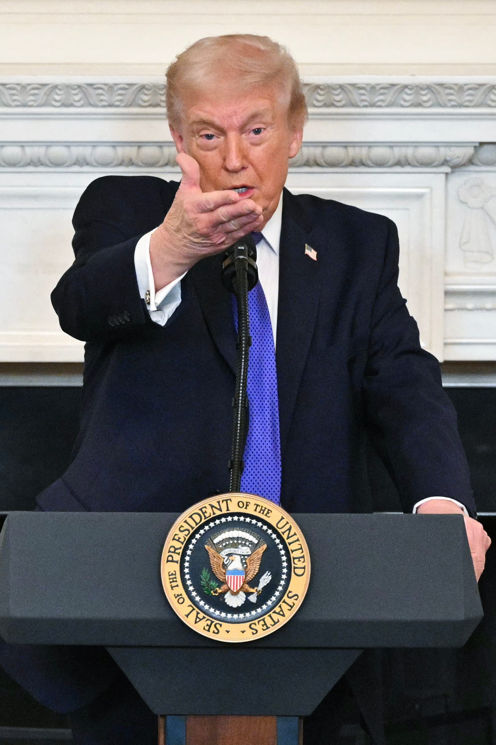 Trump kicks reporters out of governors meeting. 'You can leave now.'