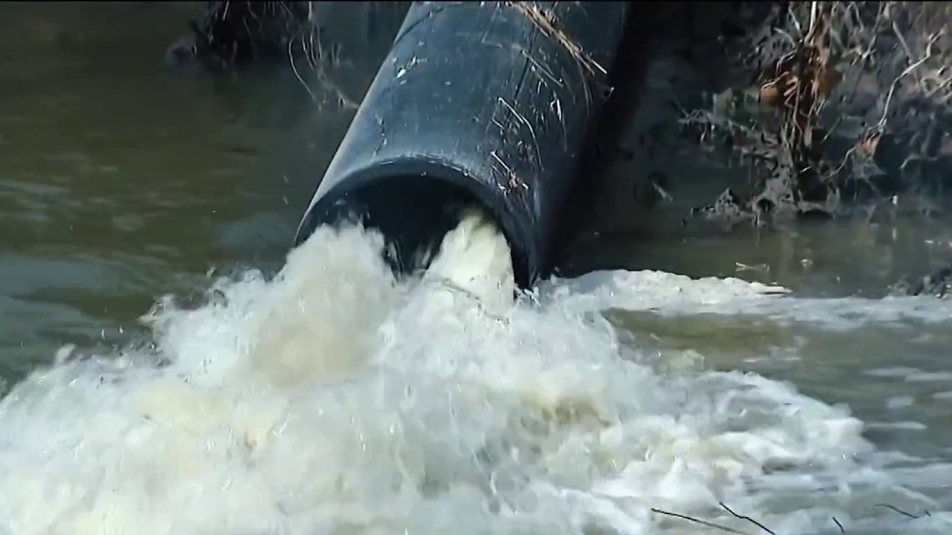 Feds grant aid to DC as crews make progress on fix of Potomac sewage ...