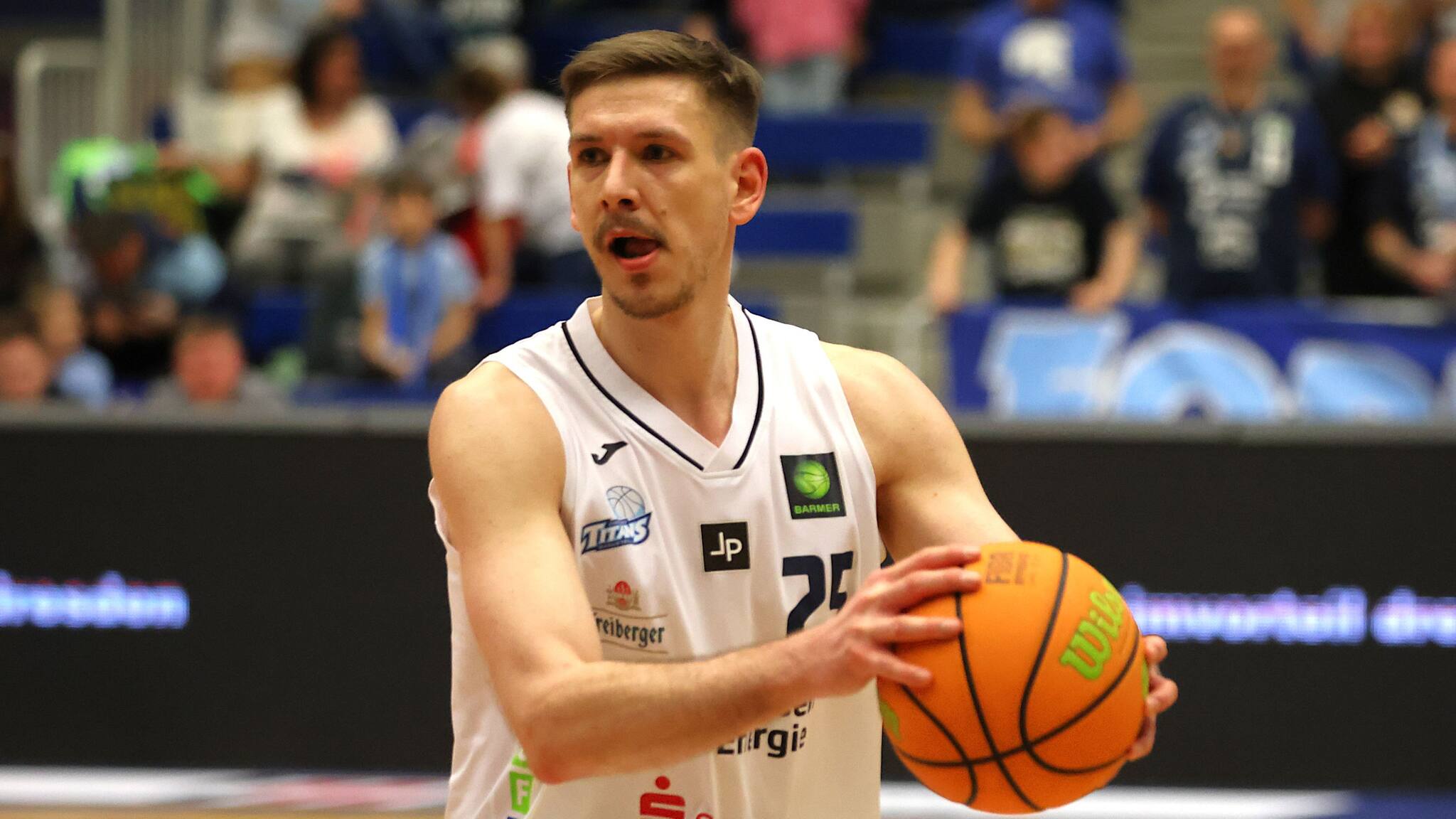 Sebastian Heck bleibt noch zwei Jahre bei den Dresden Titans