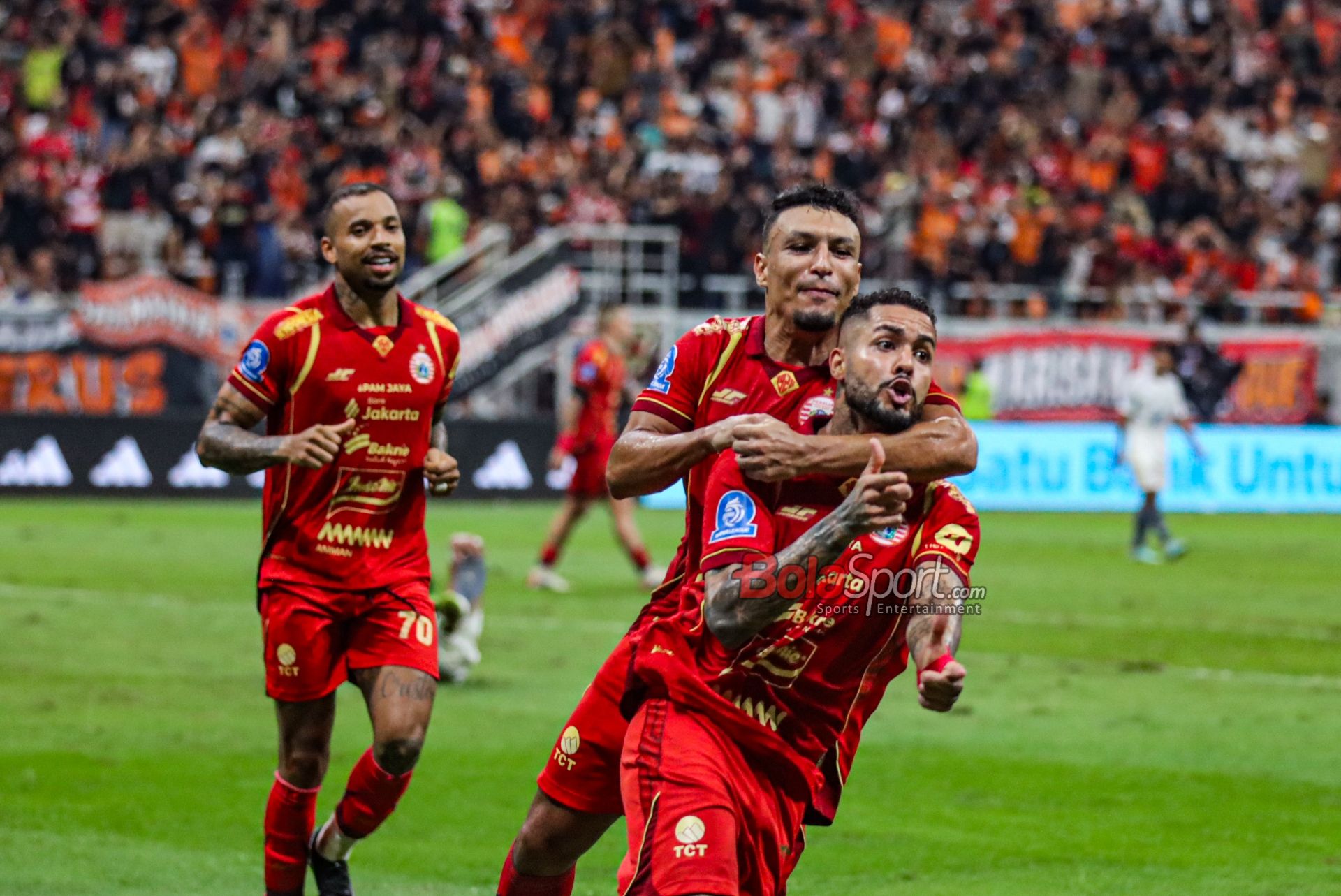 Klasemen Super League 2025/2026 - Persija samai poin Persib di puncak ...