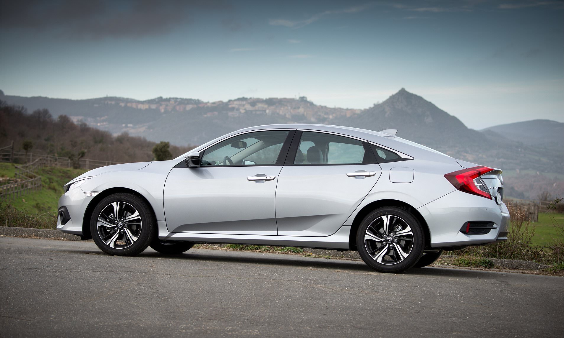 Honda recalls tens of thousands of cars over concerns that the wheels ...