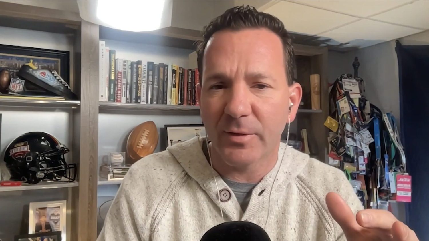 NFL insider reveals truth about reporters