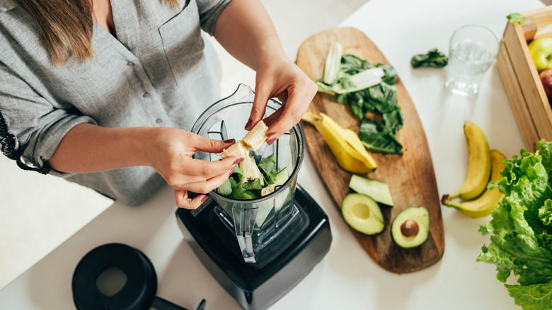 15 vegetables you should add to your smoothie, according to a plant ...