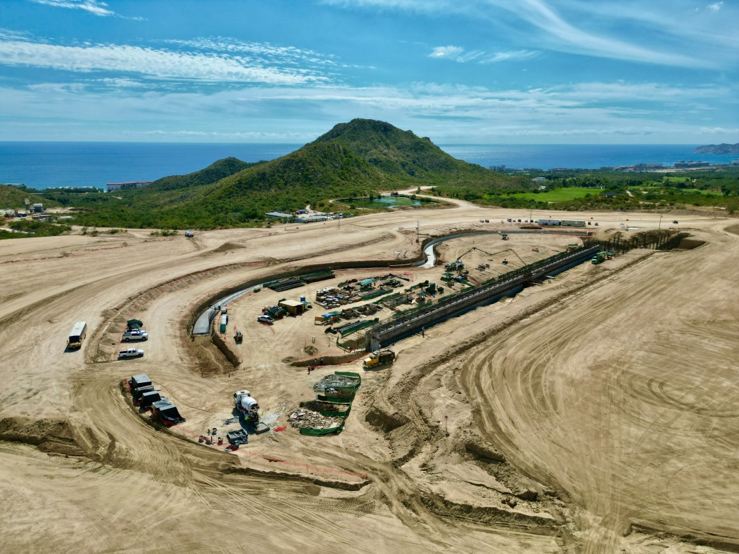 Cabo Real Surf Club development moving earth, making waves