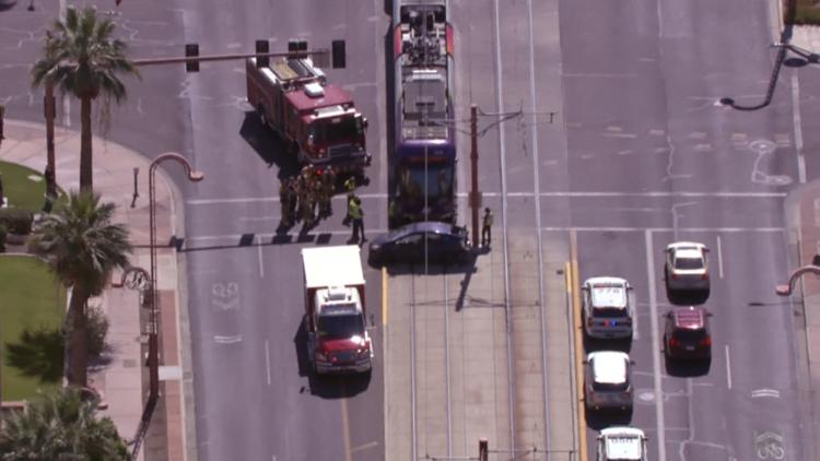 Three people hospitalized in Phoenix light rail crash
