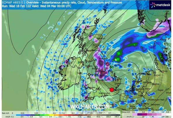 UK snow maps show 9 regions buried as 18-hour blizzard hits in days ...