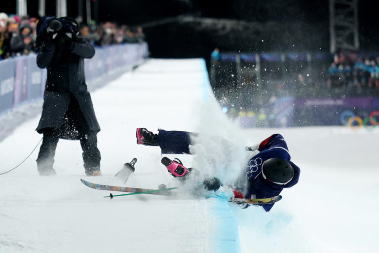 Video shows skier Nick Goepper's terrifying halfpipe crash at Winter ...