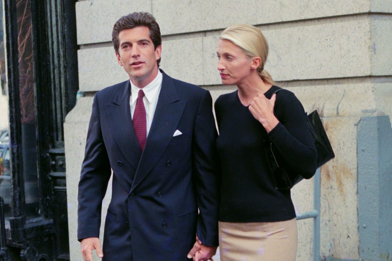 Did JFK Jr. and Carolyn Bessette actually break up because of an ...