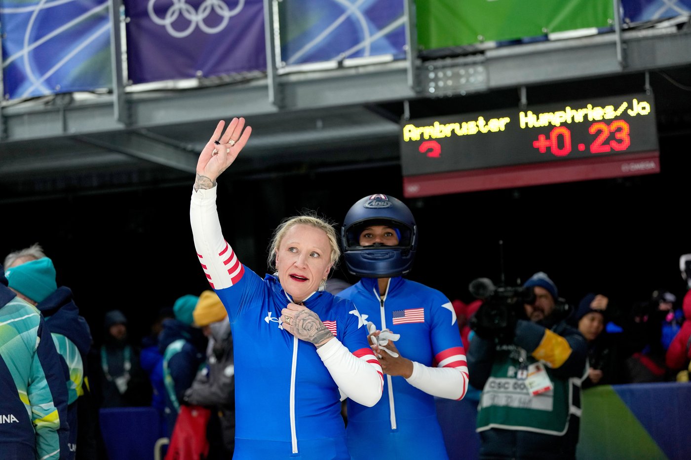 Americans Humphries Armbruster, Jones 3rd at midpoint of bobsled race ...