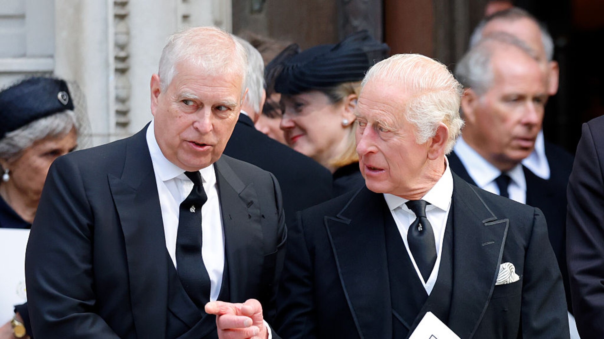 Muss Charles wegen Bruder Andrew vor Gericht aussagen?