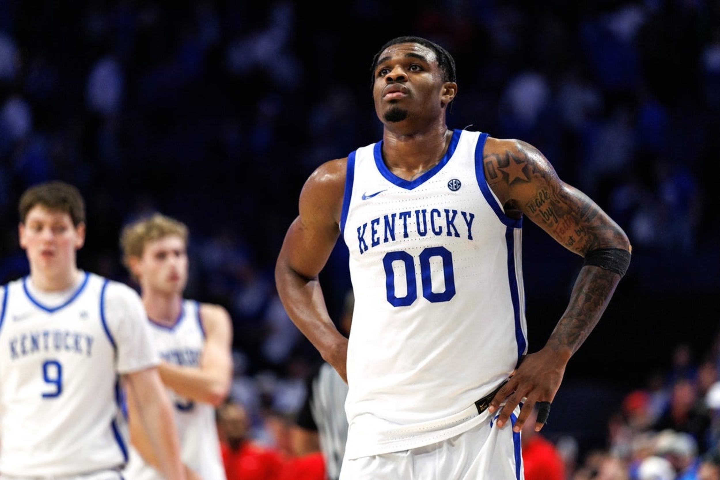 Kentucky looks to bolster NCAA case as Auburn faces bubble