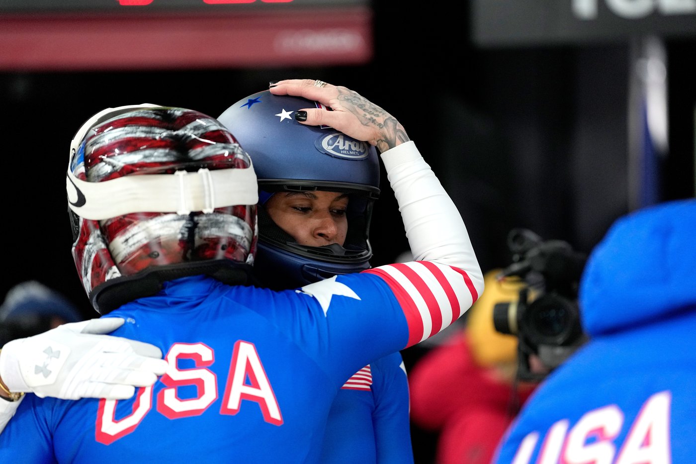 Americans Humphries Armbruster, Jones 3rd at midpoint of bobsled race ...