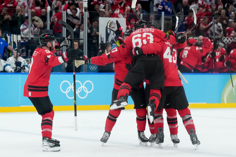 Le Canada défait la Finlande 3-2 et passe en finale du hockey masculin ...