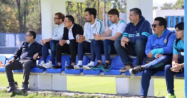 Víctor Velázquez visita La Noria previo al encuentro entre Cruz Azul y ...