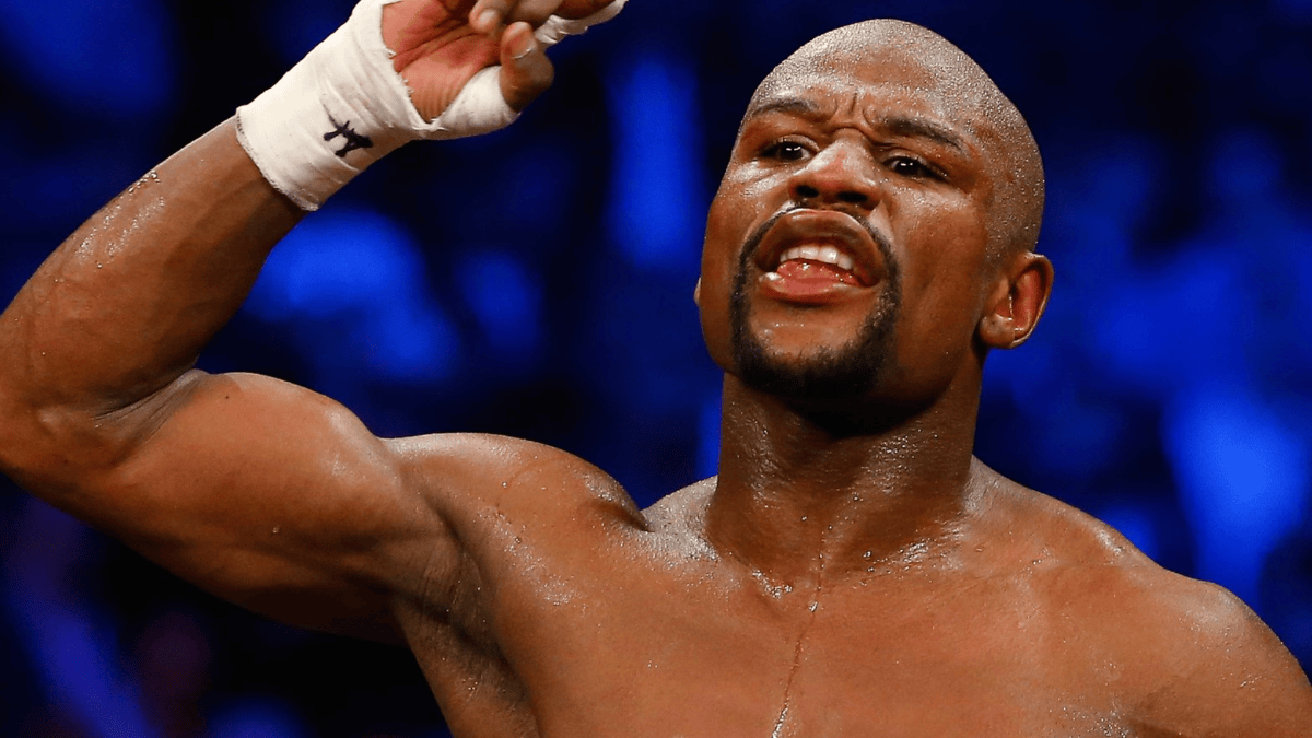 Floyd Mayweather Jr. announces his return to professional boxing