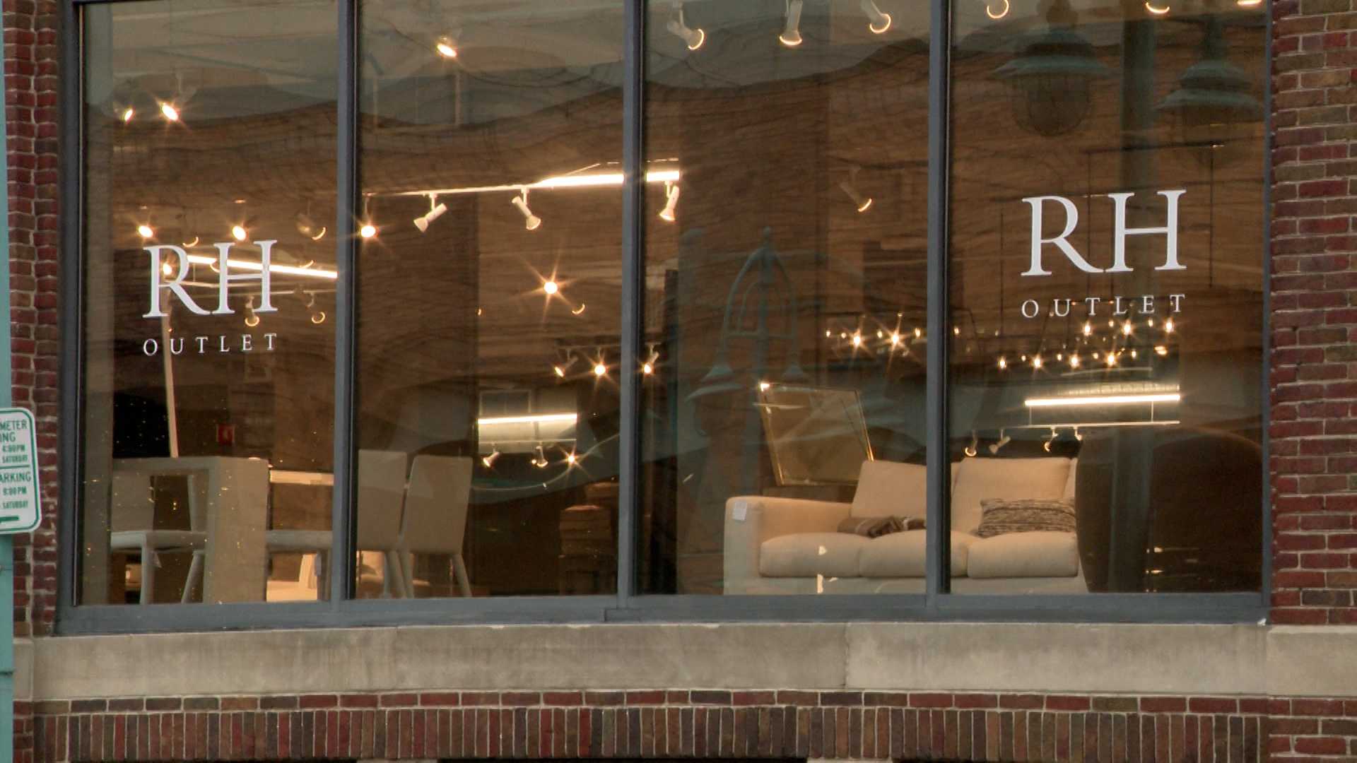 Restoration Hardware outlet store closing in Milwaukee's Third Ward