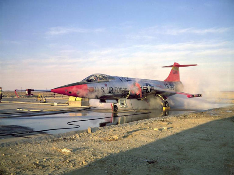 Flight test files: Lockheed F-104 Starfighter – mastering the ...