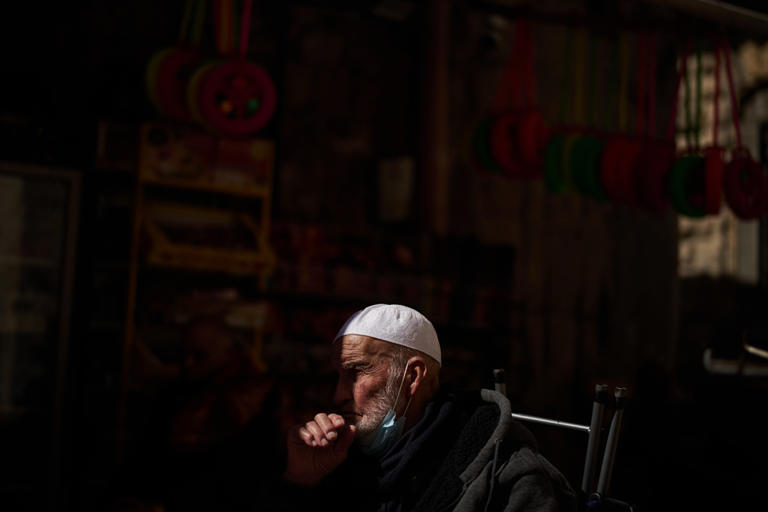 Ramadan's first Friday prayers are held at Jerusalem's Al-Aqsa Mosque