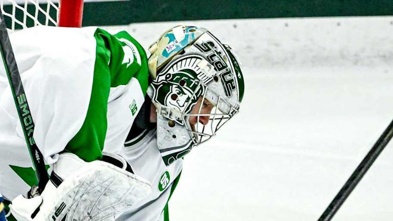 MSU hockey blows out Notre Dame behind Martone hat trick