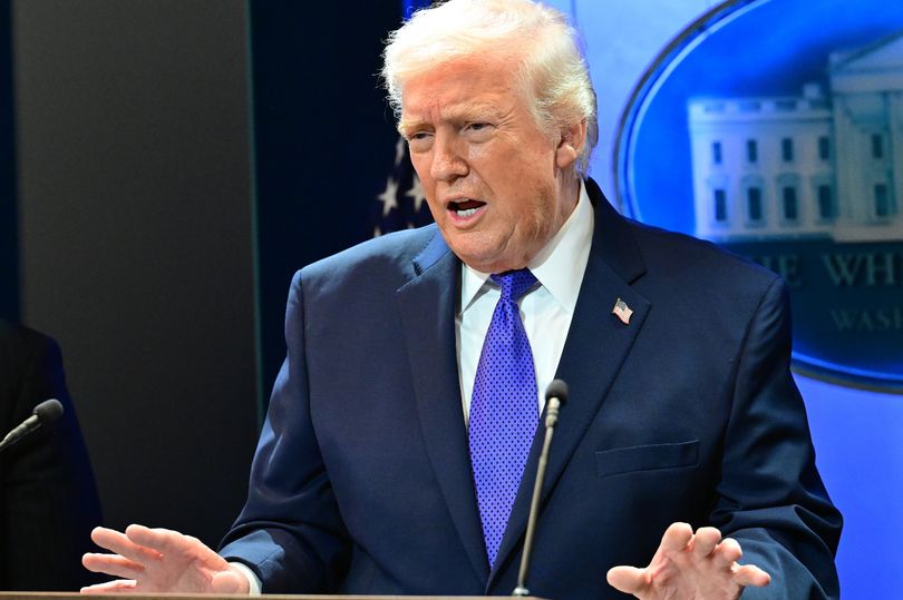 'Defiant' Trump desperately tries to hide his 'weakness' after ...