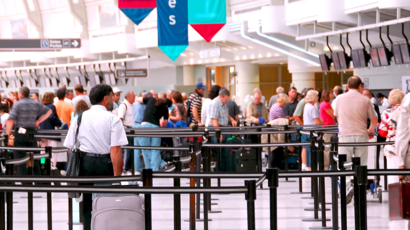 Feds say US flights are safe as new risks draw attention