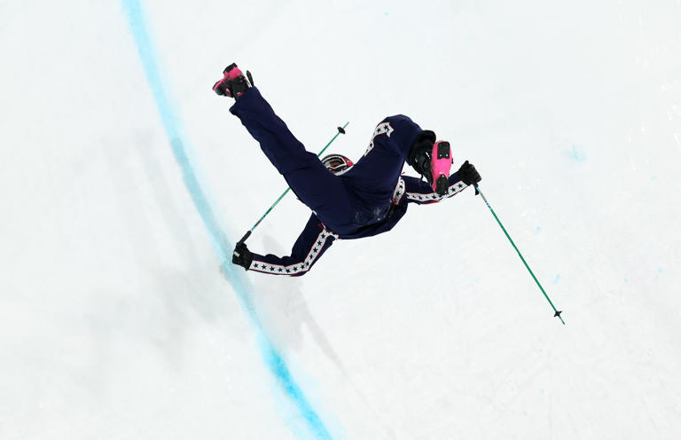 Video shows skier Nick Goepper's terrifying halfpipe crash at Winter ...