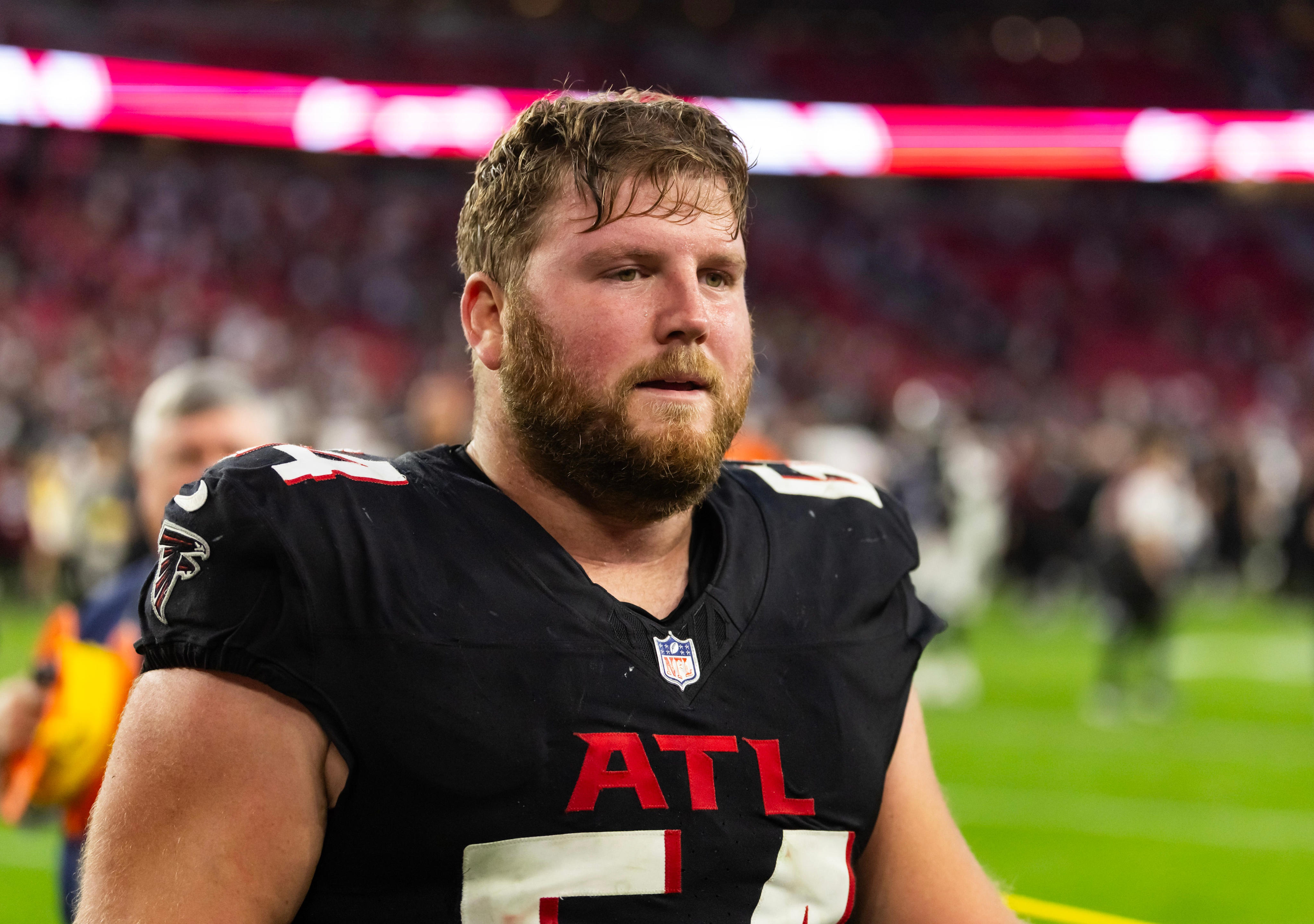 Ryan Neuzil outperformed former Falcons center Drew Dalman in 2025