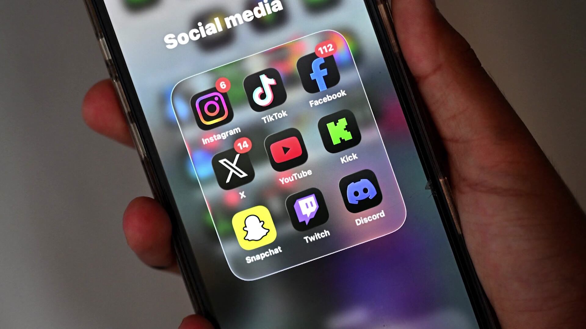 Buckeye schools team up with company to teach families about online safety