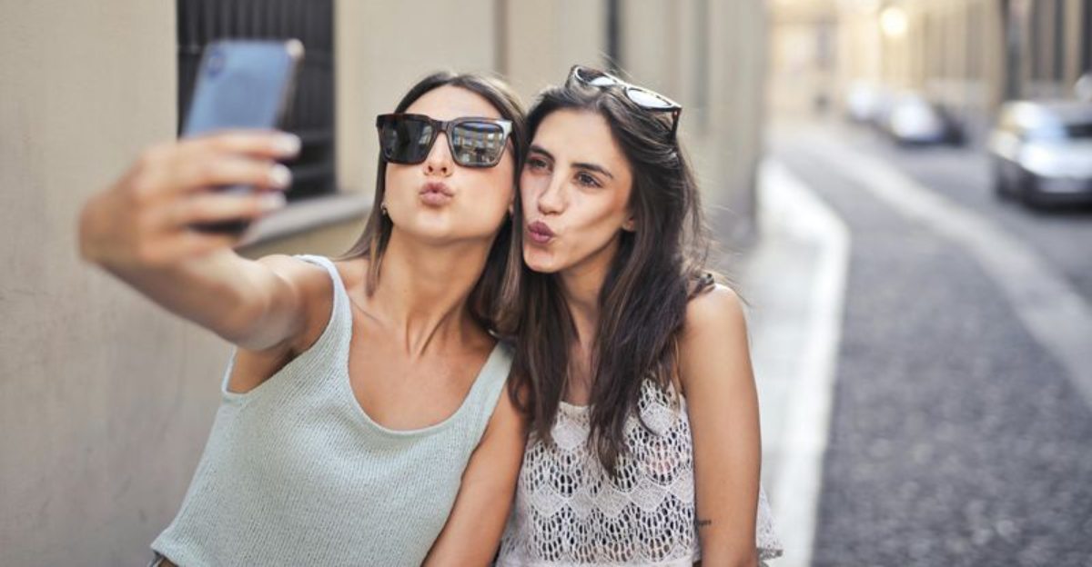 How to know when it's time to let go of a friendship (without feeling ...