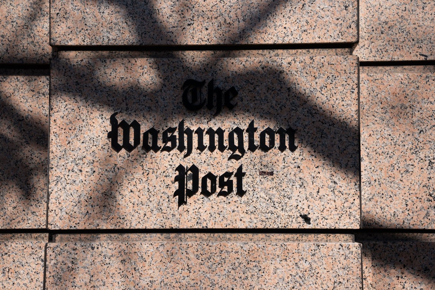 Judge weighs Washington Post's demand for government to return devices ...