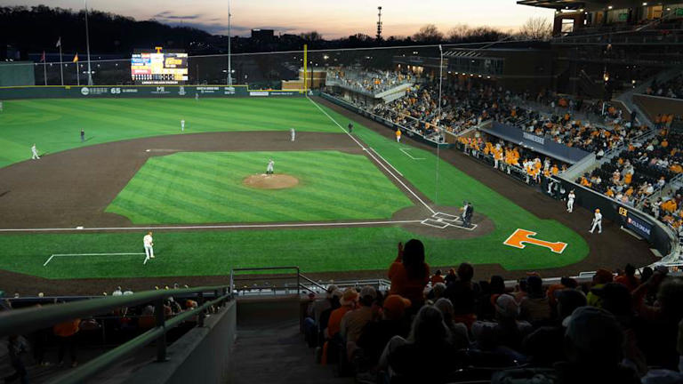 Tennessee baseball narrowly escapes Kent State in game one