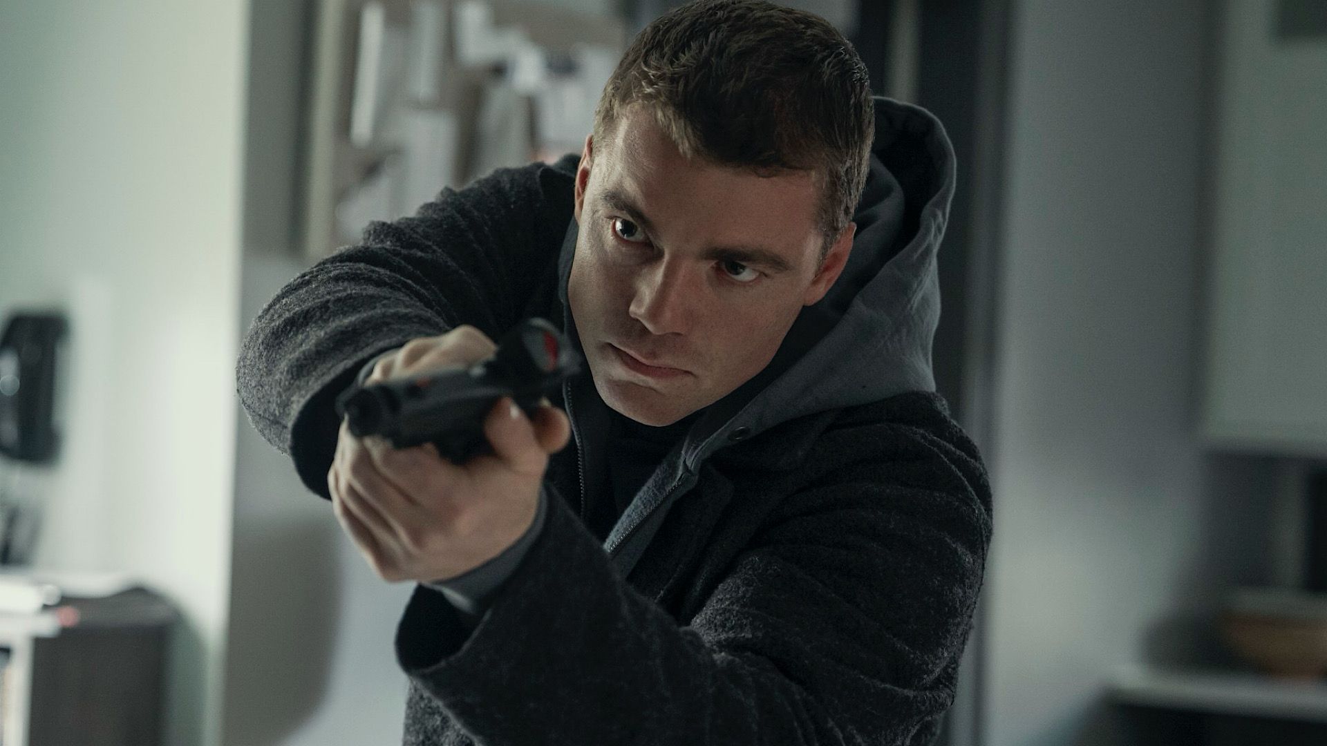 Netflix's 'The Night Agent' officially sets return of original star for ...