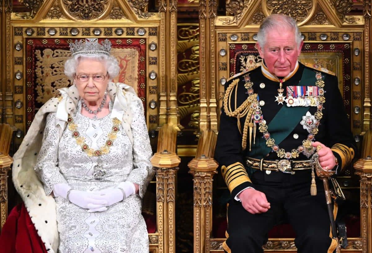 Royal family releases new tribute portrait for Queen Elizabeth ...