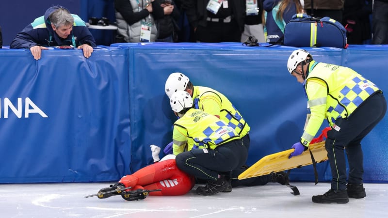 Rychlobruslařka, kterou zasáhla soupeřka bruslí, je po operaci. V ...