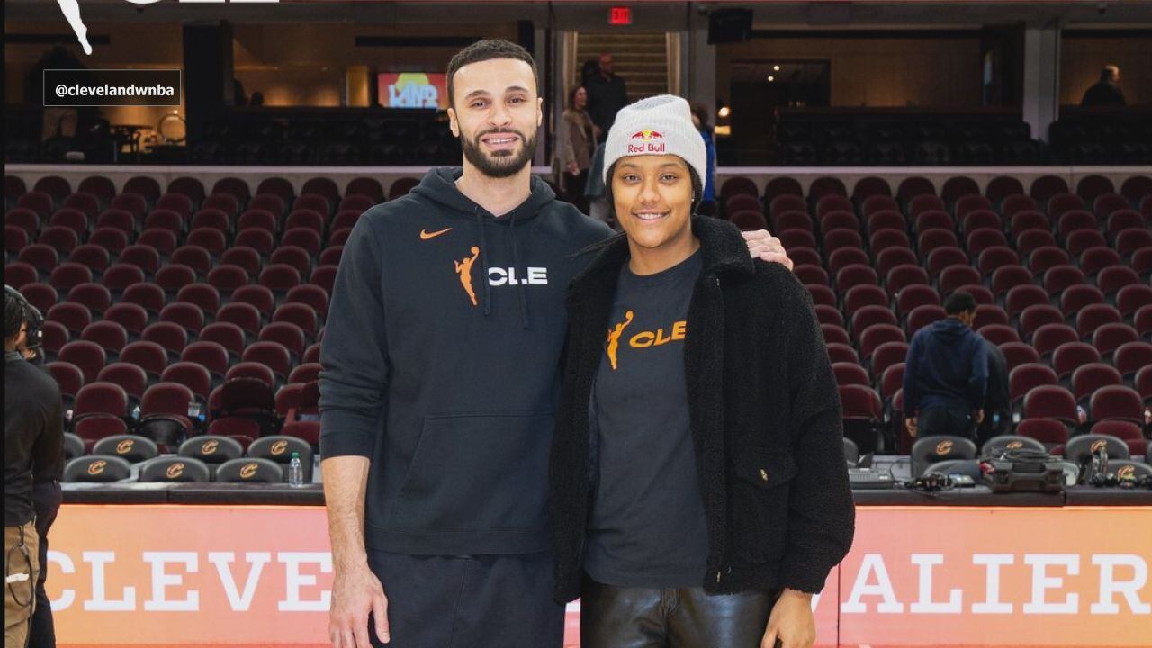 Cavs’ Larry Nance Jr. congratulates Laila Edwards and Team USA women’s ...