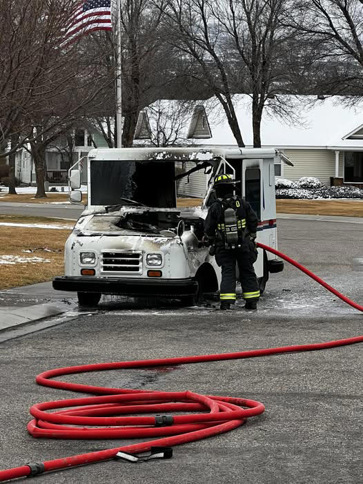 Mail truck fire extinguished by Lower Valley Fire District